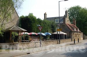 Feathers in Castor (near Peterborough) : Pubs Galore