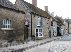 The Ship Inn in Oundle (near Peterborough) : Pubs Galore