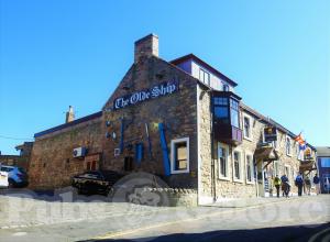 The Olde Ship Hotel in Seahouses : Pubs Galore
