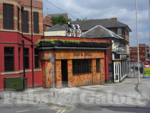 Red in Mansfield : Pubs Galore