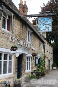 The Three Pigeons in Witney : Pubs Galore