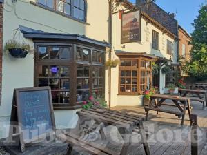 The Railway Inn in Alsager (near Stoke-On-Trent) : Pubs Galore