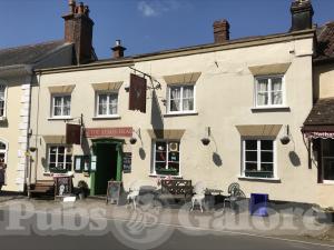 The Stags Head in Dunster (near Minehead) : Pubs Galore