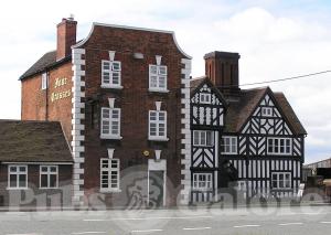 Four Crosses Inn in Four Crosses (near Cannock) : Pubs Galore
