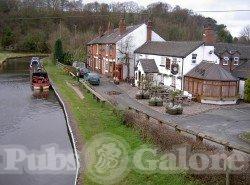 The Hollybush in Denford (near Leek) : Pubs Galore