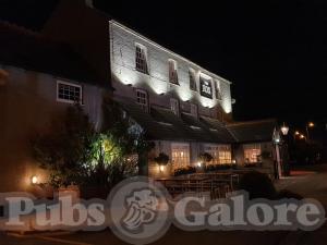 The Fox Inn in Hopwas (near Tamworth) : Pubs Galore