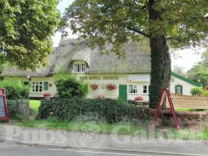 The Royal George in Barningham (near Bury St. Edmunds) : Pubs Galore