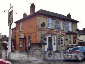 Queens Arms in Addlestone : Pubs Galore