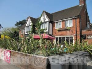 The Crown in Egham : Pubs Galore