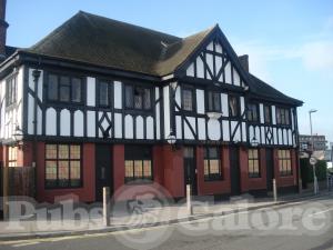 Sir Robert Peel in Norbiton, Kingston Upon Thames : Pubs Galore