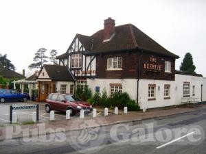 The Beehive in Woodhatch, Reigate : Pubs Galore