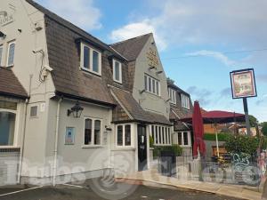 The Tenth Lock in Brierley Hill : Pubs Galore