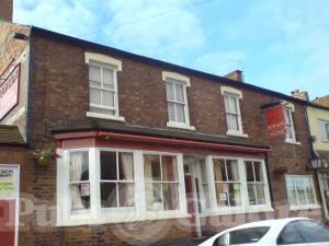 The Red Lion in Aldridge (near Walsall) : Pubs Galore