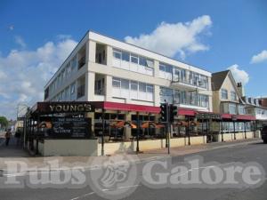 The Waverley in Bognor Regis : Pubs Galore