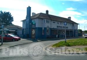 Royal George in Kingston-By-Sea (near Shoreham-By-Sea) : Pubs Galore