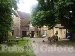 Dumb Post Inn in Bremhill (near Calne) : Pubs Galore
