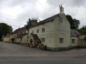 Salutation Inn in Castle Combe (near Chippenham) : Pubs Galore