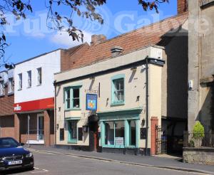 Four Seasons in Devizes : Pubs Galore