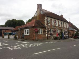 The Antelope Inn in Upavon (near Pewsey) : Pubs Galore