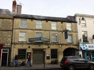 Anchor Hotel in Warminster : Pubs Galore