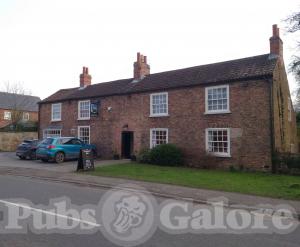 Roebuck Inn in Appleton Roebuck (near York) : Pubs Galore