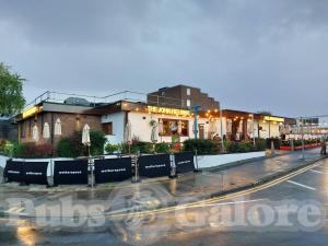 The John Fielding (JD Wetherspoon) in Cwmbran : Pubs Galore