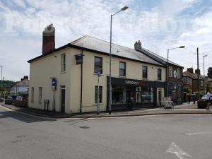 Angel Hotel in Caerleon (near Newport) : Pubs Galore