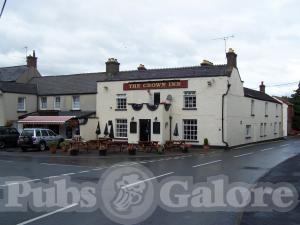 The Crown Inn in Raglan (near Usk) : Pubs Galore