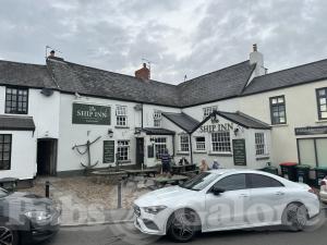 The Ship Inn in Raglan (near Usk) : Pubs Galore