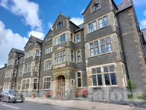 George IV Hotel in Criccieth : Pubs Galore