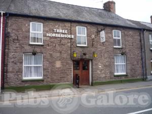 The Three Horseshoes Inn in Llanfaes, Brecon : Pubs Galore