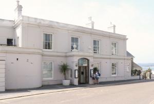 Godolphin Arms in Marazion : Pubs Galore