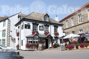 The Kings Arms in Marazion : Pubs Galore