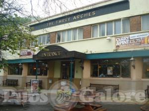 The Three Arches Hotel in Llanishen (near Cardiff) : Pubs Galore