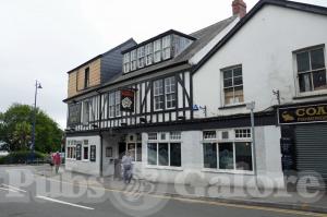 The White Rose in Mumbles (near Swansea) : Pubs Galore