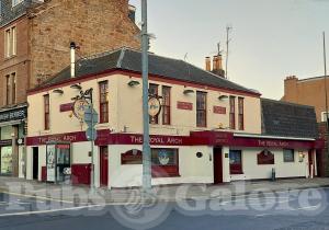 The Royal Arch in Broughty Ferry (near Dundee) : Pubs Galore