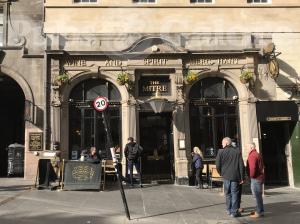 The Mitre Bar in Edinburgh : Pubs Galore