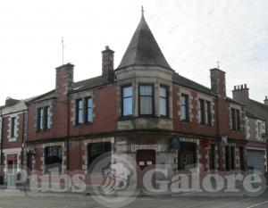 East Dock Bar in Methil (near Leven) : Pubs Galore