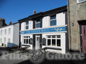 The Silver Ball in St. Columb : Pubs Galore