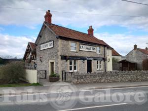 Railway Inn in Sandford (near Winscombe) : Pubs Galore