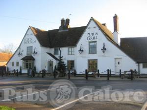 The Fox & Hounds in Riseley (near Bedford) : Pubs Galore