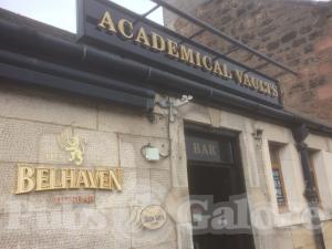 Academical Vaults in Hamilton : Pubs Galore