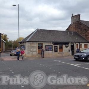 Academical Vaults in Hamilton : Pubs Galore