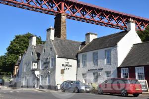 The Hawes Inn in South Queensferry : Pubs Galore