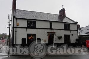 The Hand in Gwernaffield (near Mold) : Pubs Galore