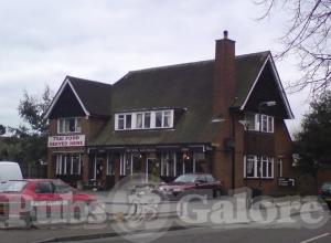 The Royal George in Hersham (near Walton-on-Thames) : Pubs Galore