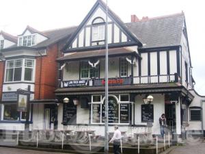 Beehive in Hoole, Chester : Pubs Galore