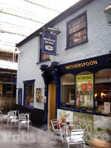 The Golden Lion (JD Wetherspoon) in Ipswich : Pubs Galore