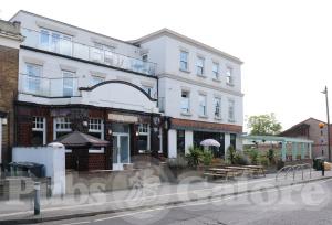 The Leytonstone Tavern in Leytonstone, E11 : Pubs Galore