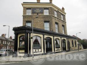 The Queens Arms in Battersea, SW8 : Pubs Galore